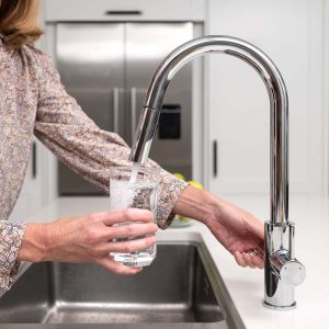 Pull Out Spray | 4 in 1 Instant Boiling Water Tap | Aquatap Ultra ...