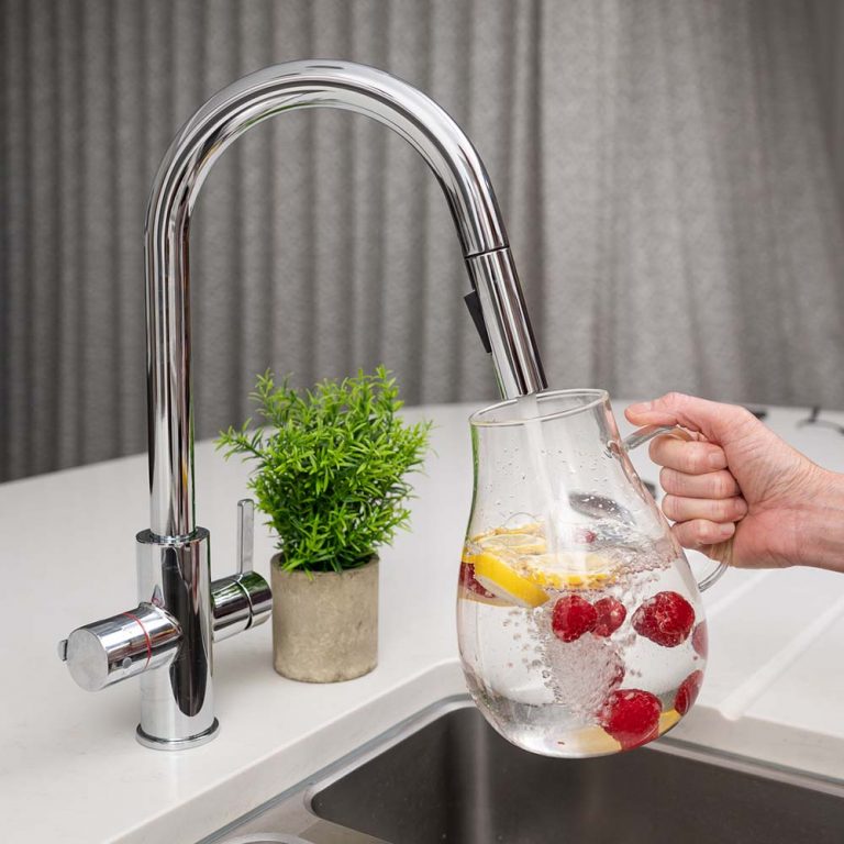 Pull Out Spray | 4 in 1 Instant Boiling Water Tap | Aquatap Ultra ...